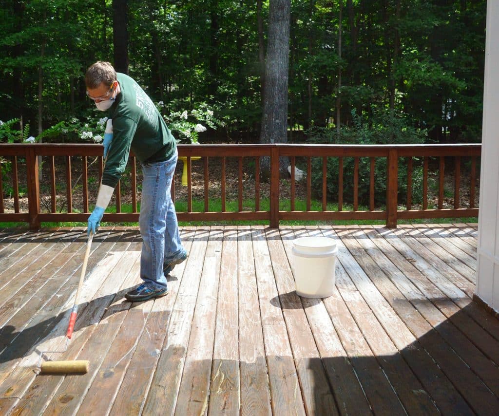 How to Strip a Painted Deck: Detailed Steps - Craft Boys Construction